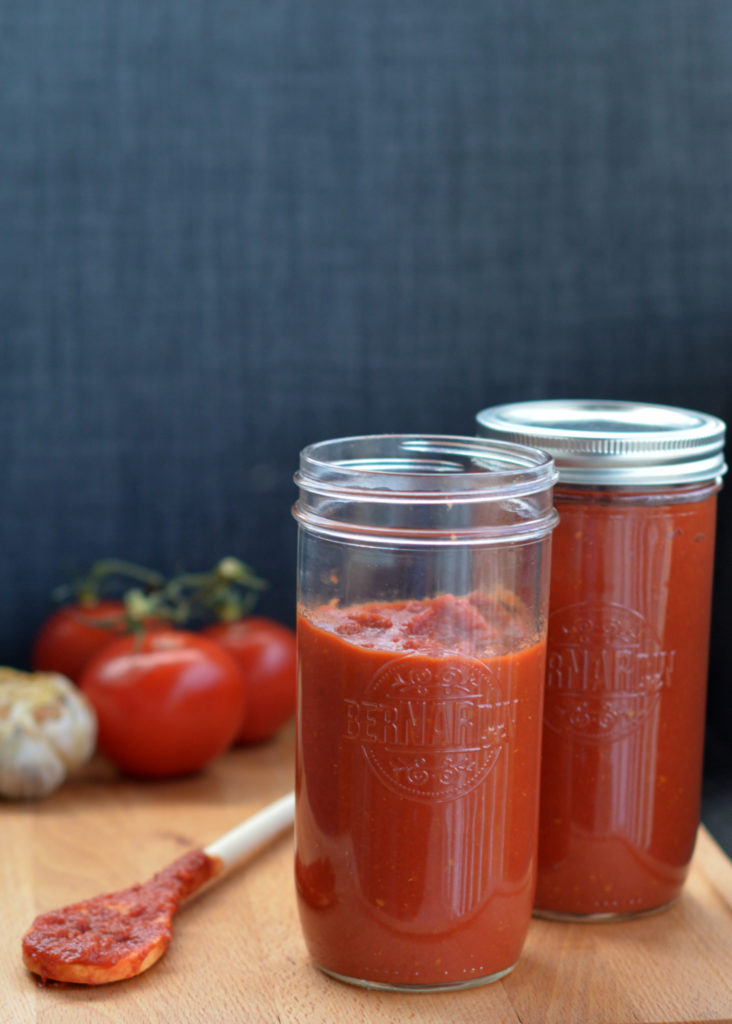 Homemade Roasted Garlic Tomato Sauce - My Flourless Kitchen